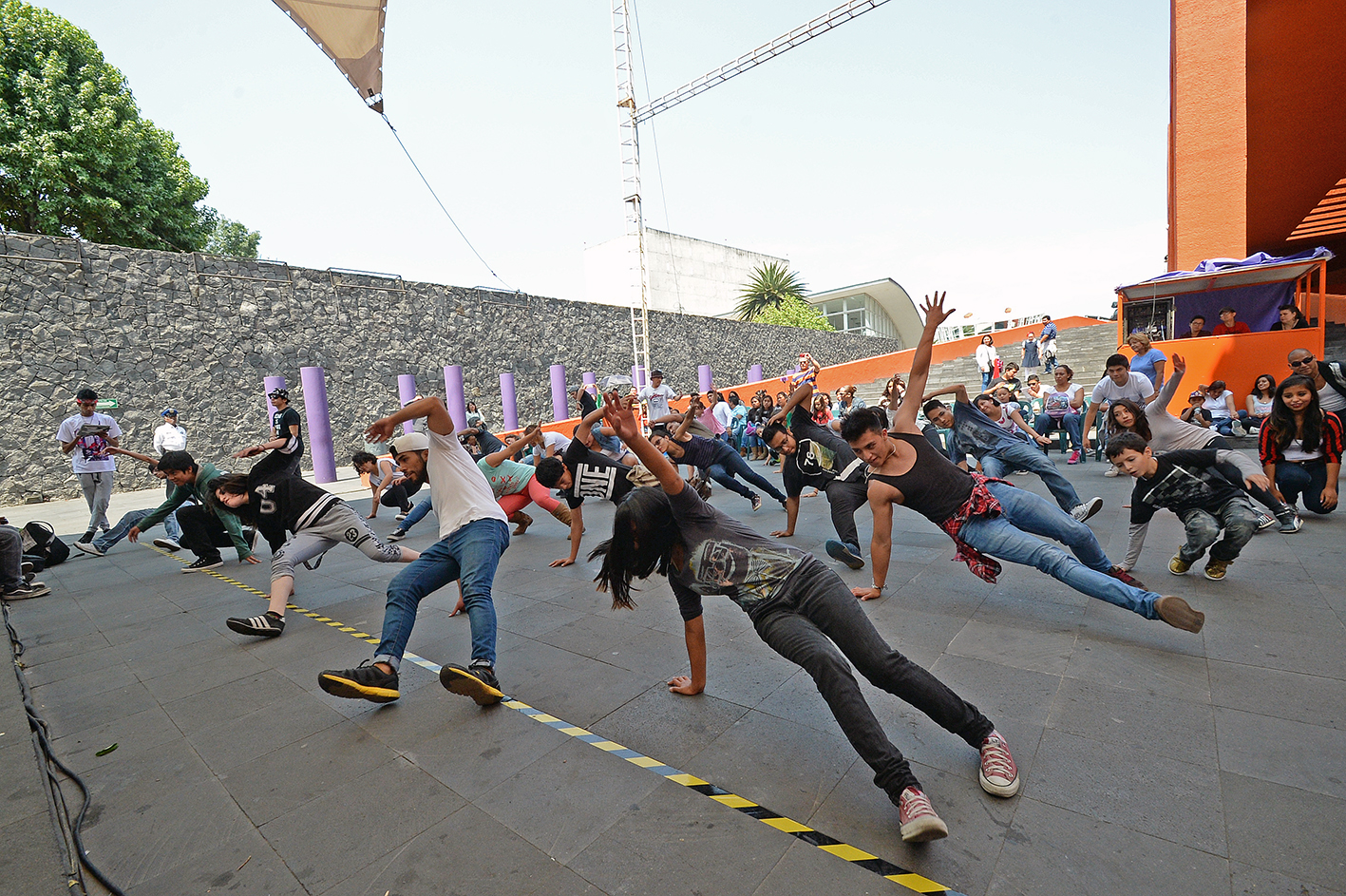 Secretaría de Cultura- Kit de prensa- Baile, rapeo y música se fusionan ...